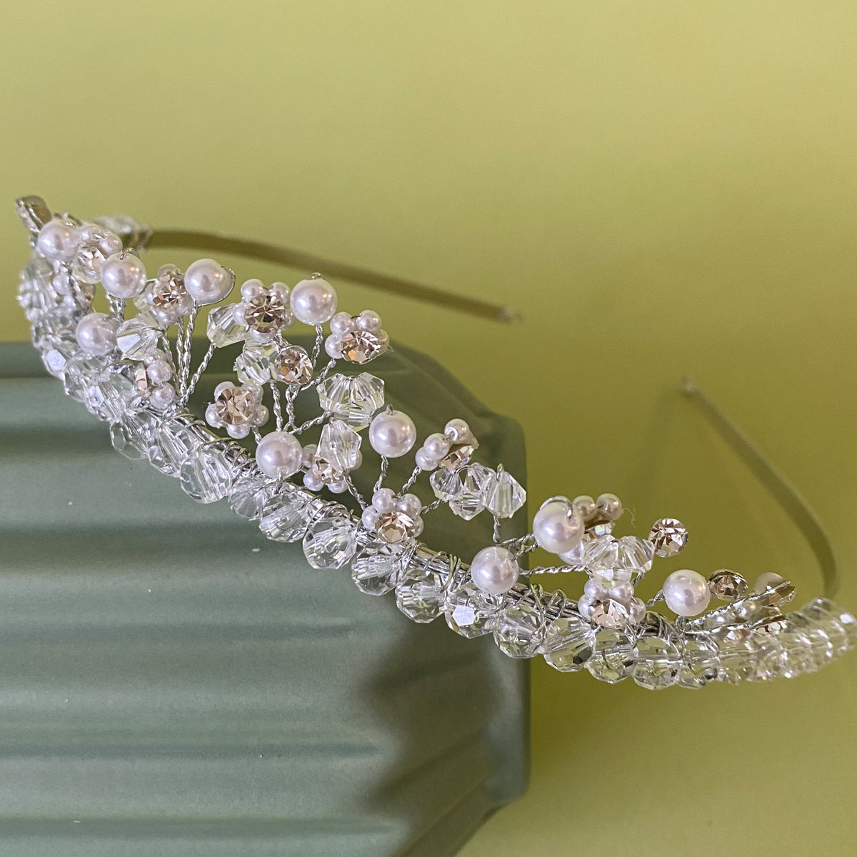 Linzi Jay Crystal & Pearl Tiara:- LM253 – Kindle Clothing